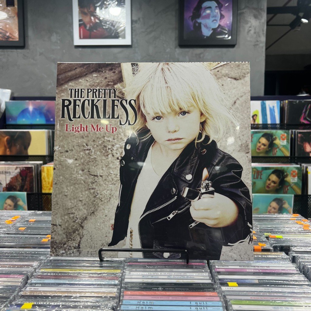 THE PRETTY RECKLESS Light Me Up Vinyl (Black/Splatter, 1LP) | Shopee ...