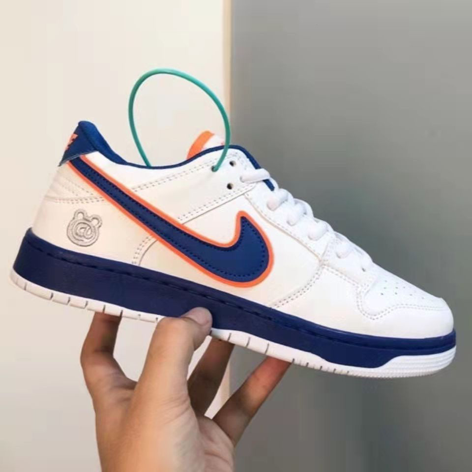 Ready these straw shoes ** Ke SB Dunk Chili Bear sneakers White blue ...