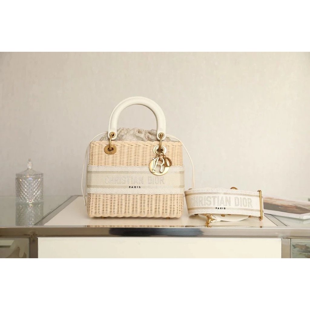 DIOR Medium LADY D1OR Diana Bag Wicker Weaving Milky White Oblique ...