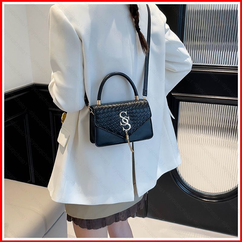 2026 New Arrival Elegant Stone Texture Shoulder Bag Stylish and ...