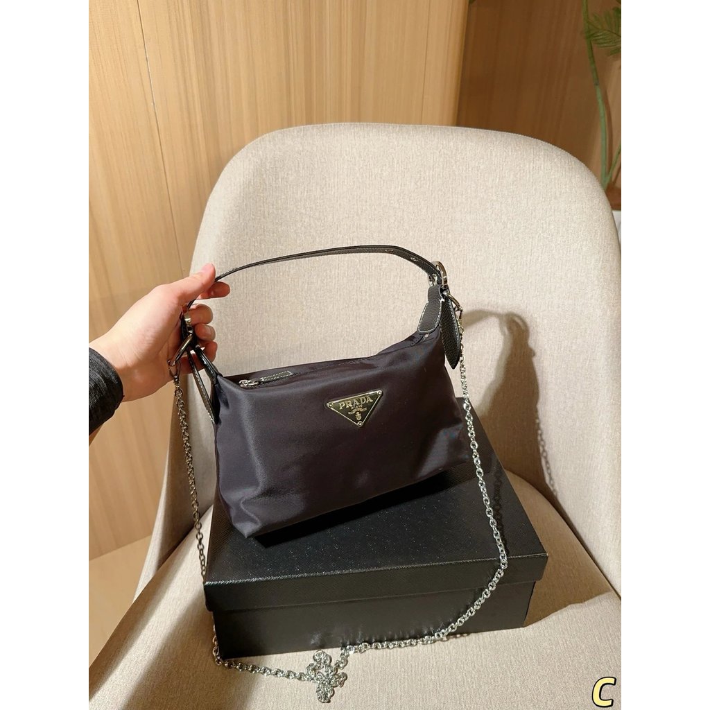 PRADA Gift Box Packaging Nylon Waterproof Cloth Portable Lunch Box Bag ...