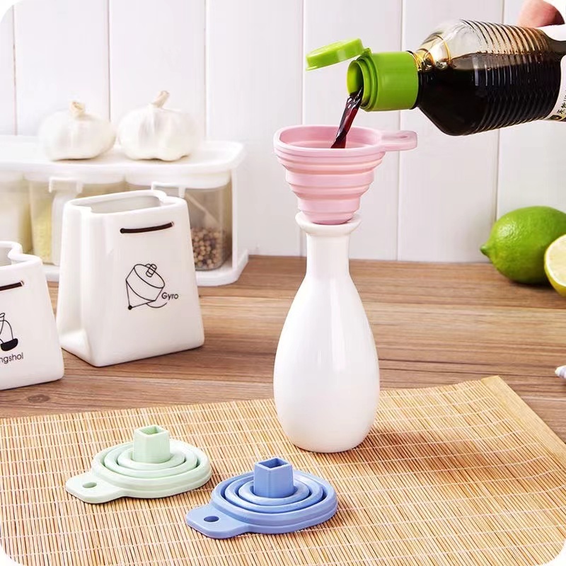 B65【Manila】COD Foldable Funnel Square Silicone Mini Funnel Liquid ...