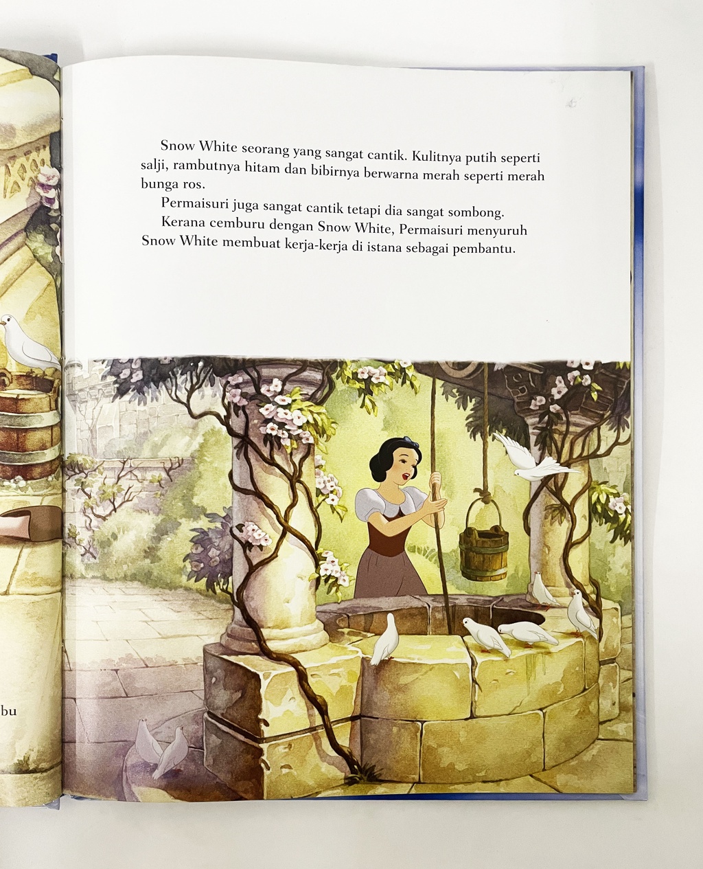 Disney Princess Snow White Malay Story Book for Children to Read ...