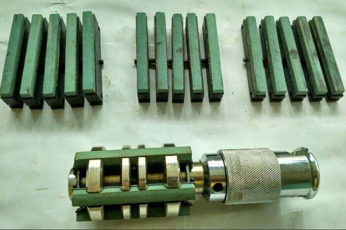 Handle Adjustable 60-90mm 90-130mm Automobile Honing Head For Cylinder ...