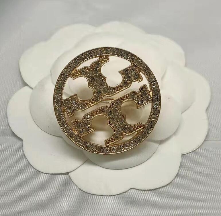 Round Square Label Diamond Brooch Anti-glare Fixed Clothes Pin Retro ...