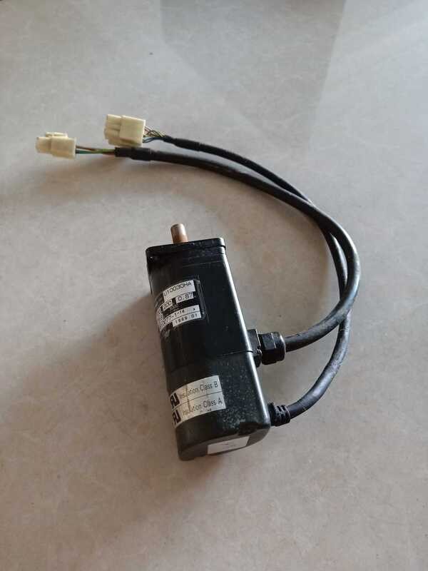 R88M-U10030HA Omron servo motor 100W original disassembly real picture ...
