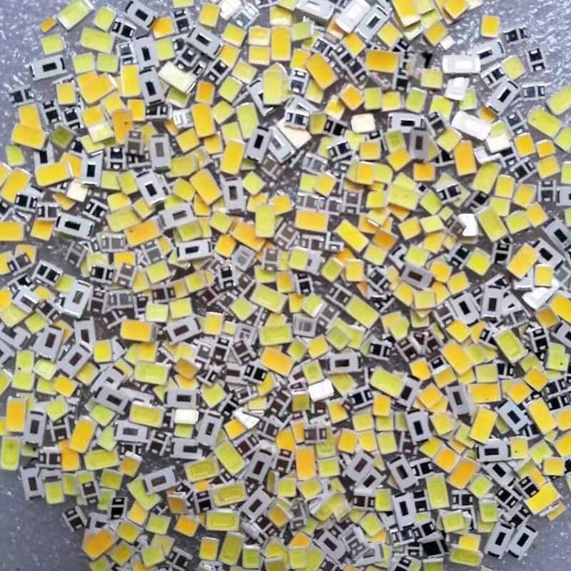 SMT LED chips mixed with various specifications of light-emitting ...