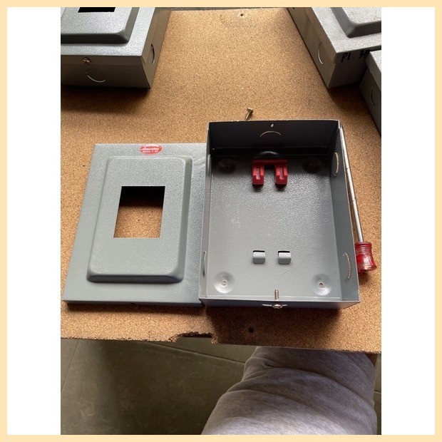 AMERICA CIRCUIT BREAKER ENCLOSURE NEMA 1 2p 2pole 3p 3pole bolt on plug ...