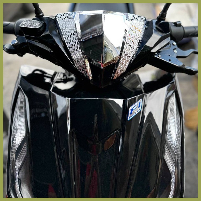 ∦ Honda Click 125i V3 panel garnish w/ visor set **Original hindi ...