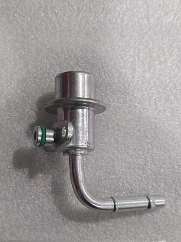 Fuel Pressure Regulator Compatible with 22670-3S50A Suitable for Nissan ...