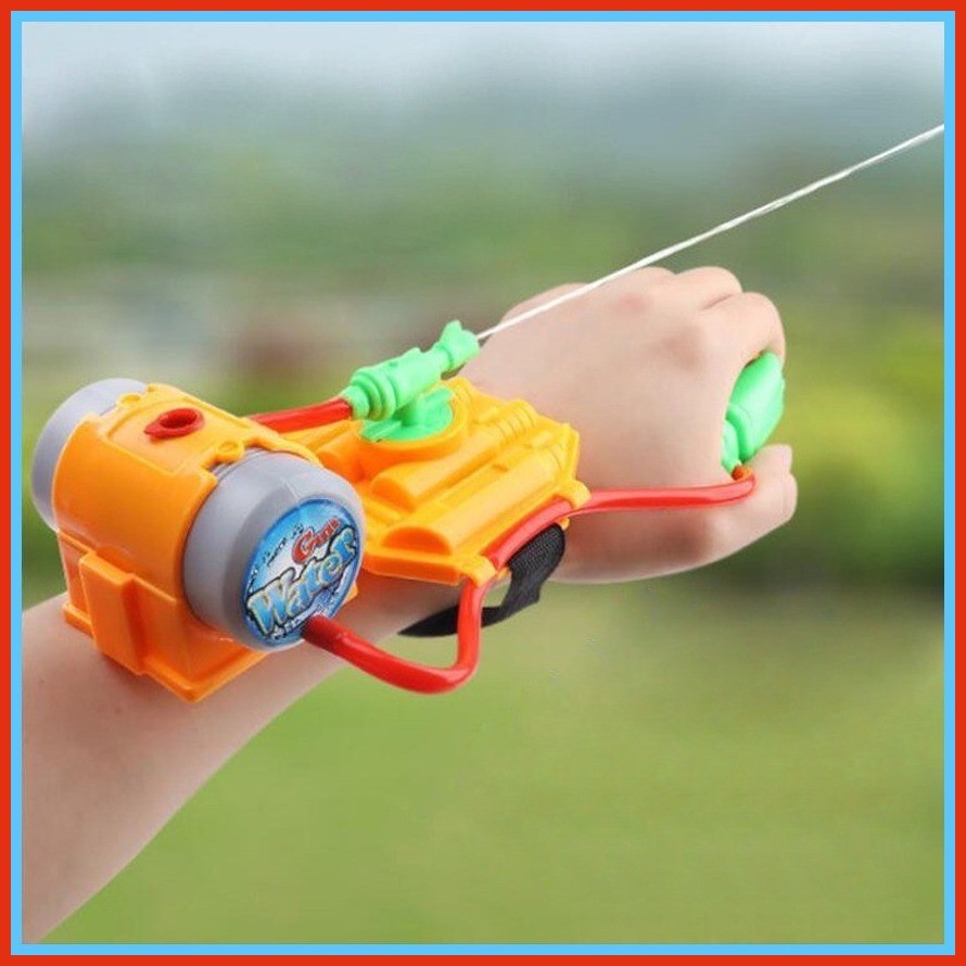 Wrist Water Gun Shooting Water Blaster 4M Water Hand Press Pump Action ...