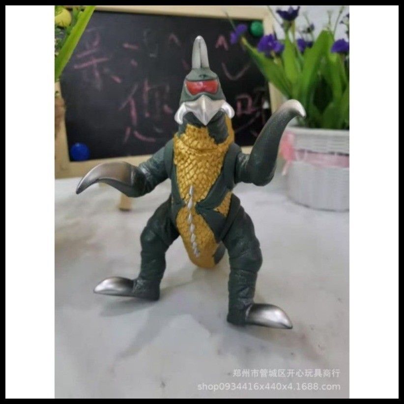 Eric Godzilla movie monster series gigan green Godzilla figure | Shopee ...