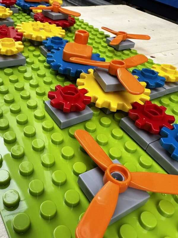 Kindergarten Wall Gear Blocks Large Particles Universal Educational ...