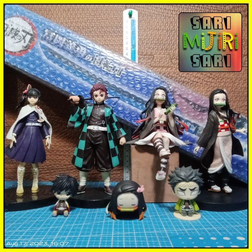 Kimetsu no Yaiba / Demon Slayer: Inosuke Kamado Tanjiro Nezuko Kanao ...