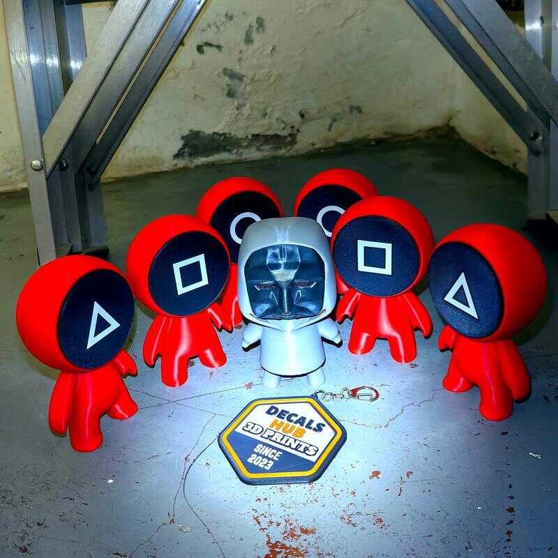 5 INCHES TALL TV Show Iconic Characters Game Master & Guards Figures ...