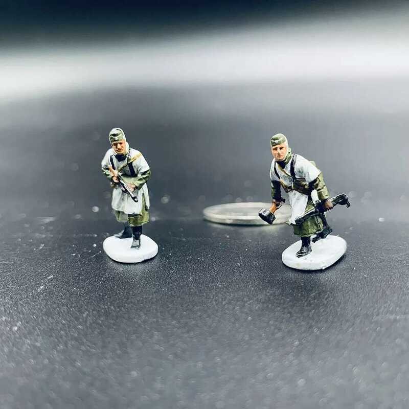 1/72 Invincible Action Figure German Snow Infantry 2-Person Finished ...