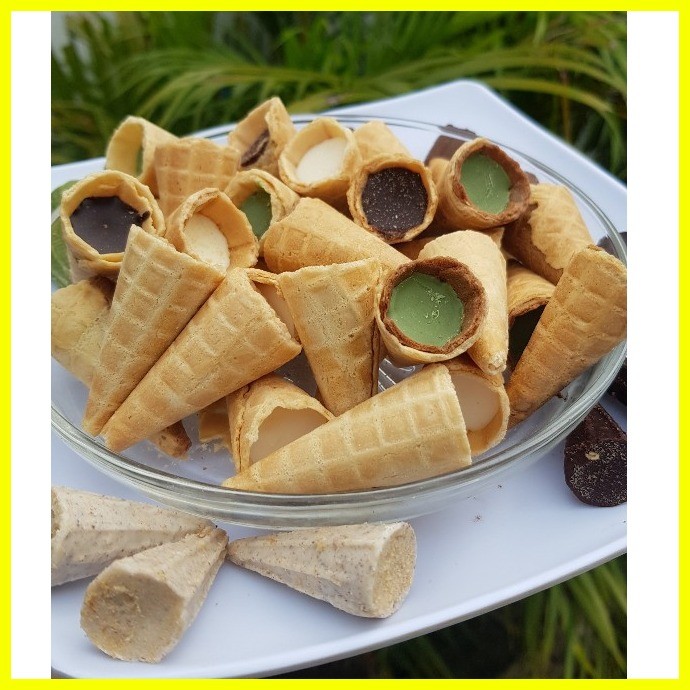 DARK CHOCOLATE Cone Bites Drumstick Ice Cream Cone Ends Dessert Cone ...