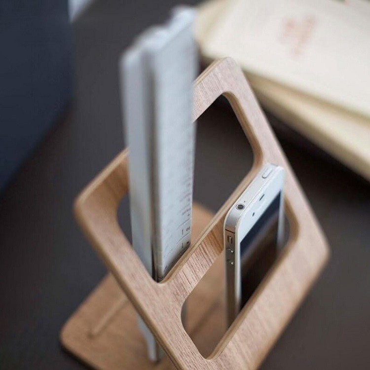 Japanese Simple Solid Wood Remote Control Stand Desktop Phone Stand ...