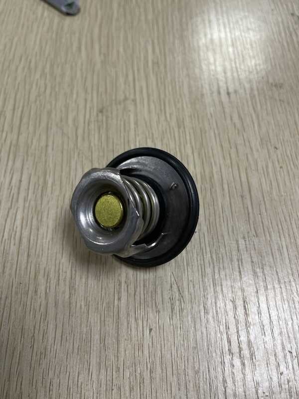 Jiangling Landwind X6 X8 X9 VM Engine Thermostat Assembly | Shopee ...