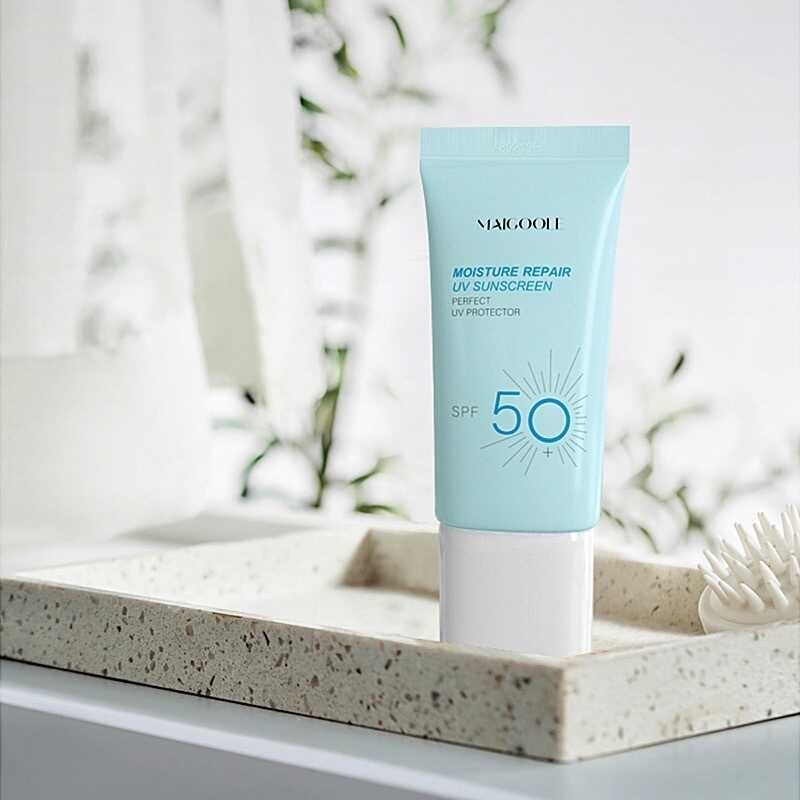 Maigoole Sunscreen Lotion SPF 50+ Pa+++ 60Ml Waterproof Moisturizing ...