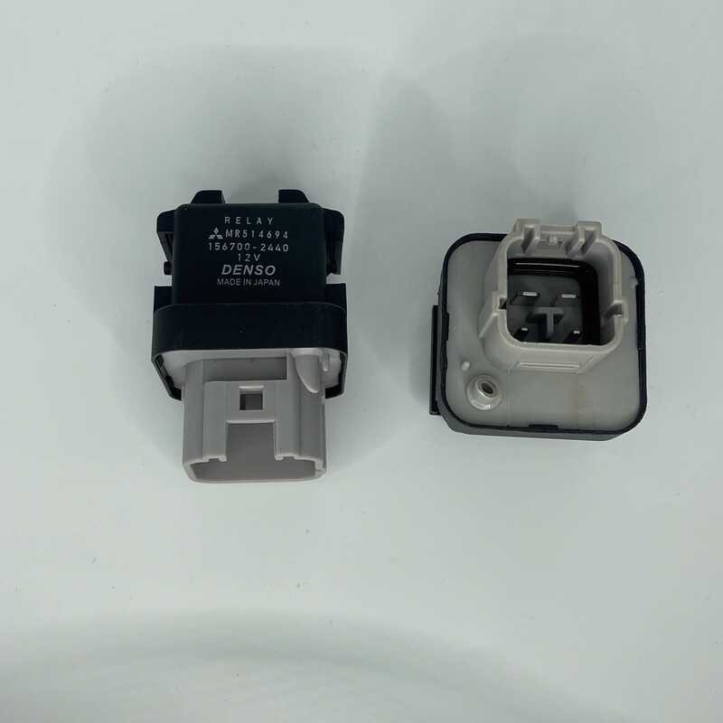 EV09 Gasoline MR 514694 Mitsubishi CT9A Fuel Pump Relay 156700 -2440 ...