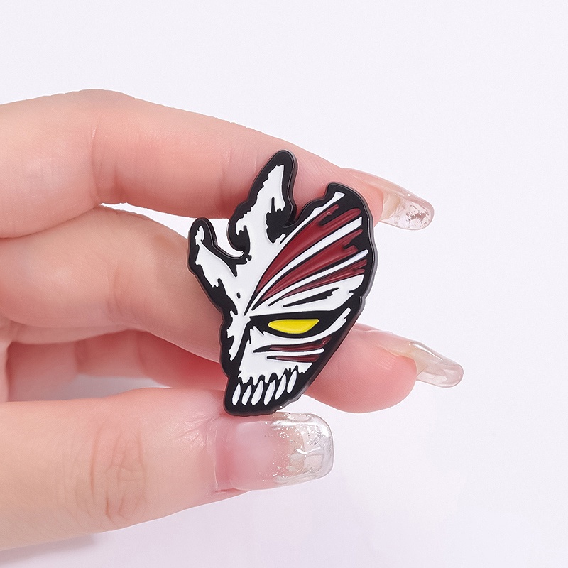 Anime Death Mask Enamel Pins Horror Brooch Bleach Kurosaki Ichigo Pin ...
