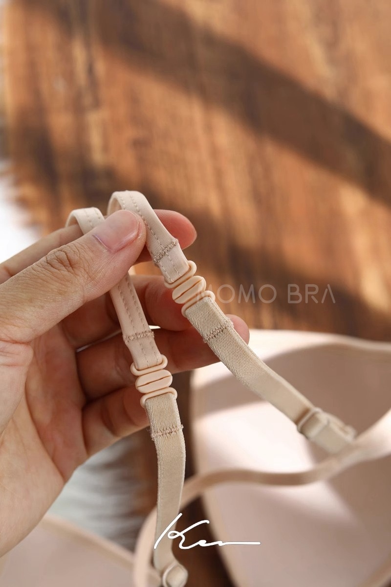 MOMO Front Buckle Push Up Bra Seamless Backless Bra Hanging Neck Style ...