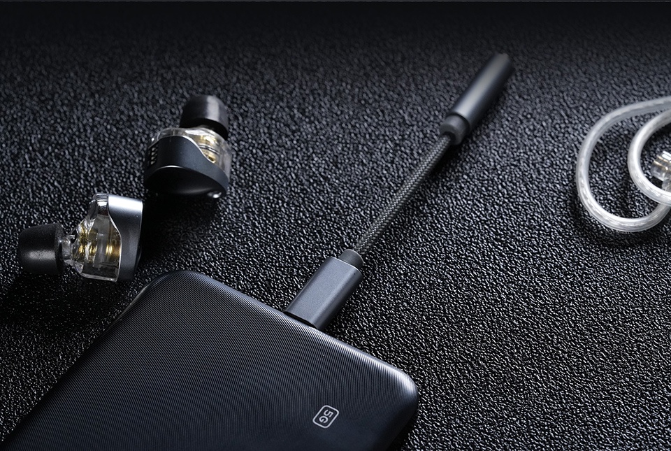 KZ AM01 Type-C to 3.5mm Audio Adapter 32bit/384kHz Hi-Fi DAC + IC Amplifier Dual Chip Earphone ...