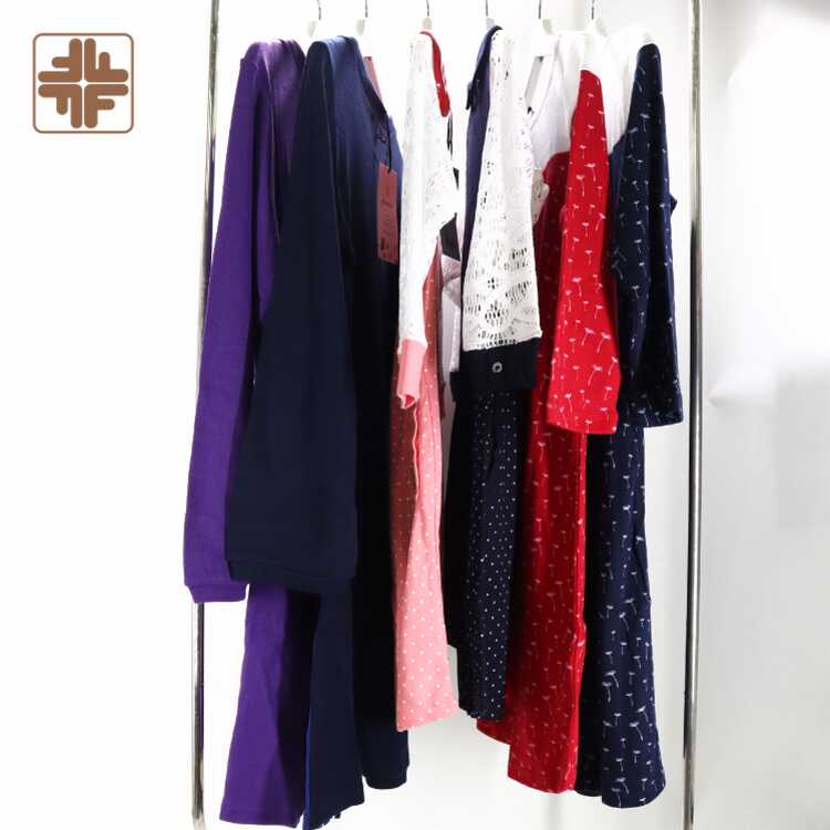 handa na sa pagpapadala produkto maraming stock ng mga babaeng puting ...