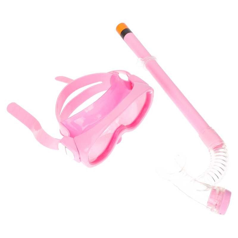 Isang Snorkeling Kit para sa mga bata laban sa buhangin pag-diving ng ... Isang Snorkeling Kit para sa mga bata laban sa buhangin pag-diving ng ...