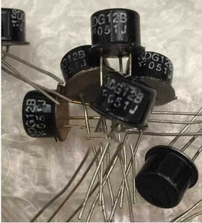 High frequency low-power transistor 3DG12C physical store old ...