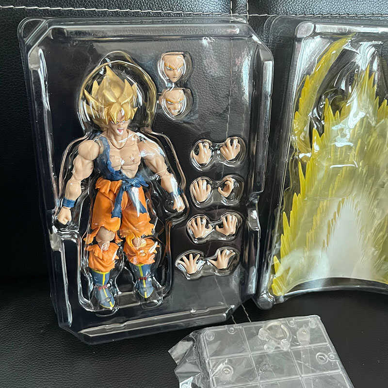 Dragon Ball Z Son Goku Figure SHF S.H.Figuarts Goku War Damage Super ...