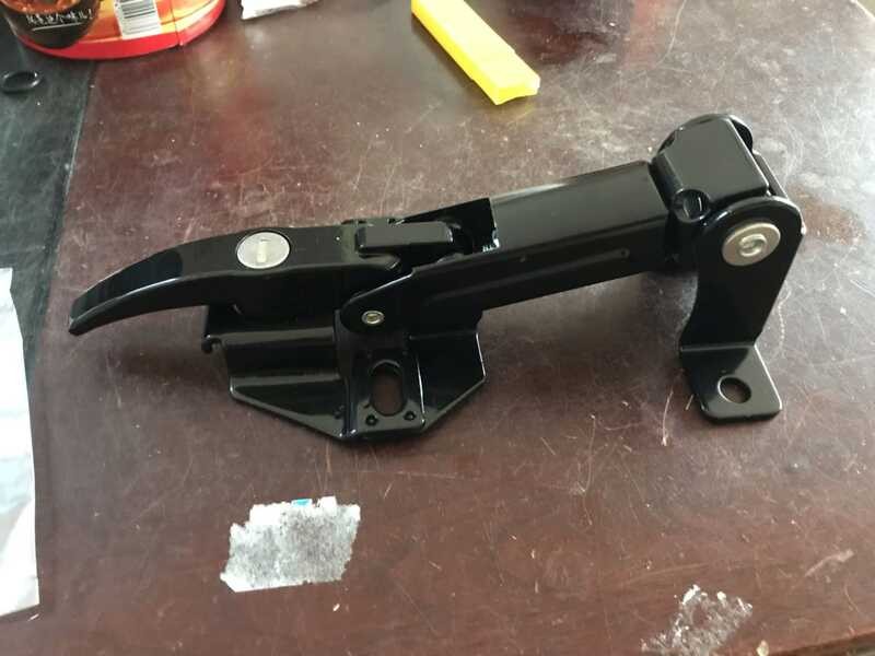 Modern R150/210/215/225/265-9 engine hood lock engine hood cylinder ...