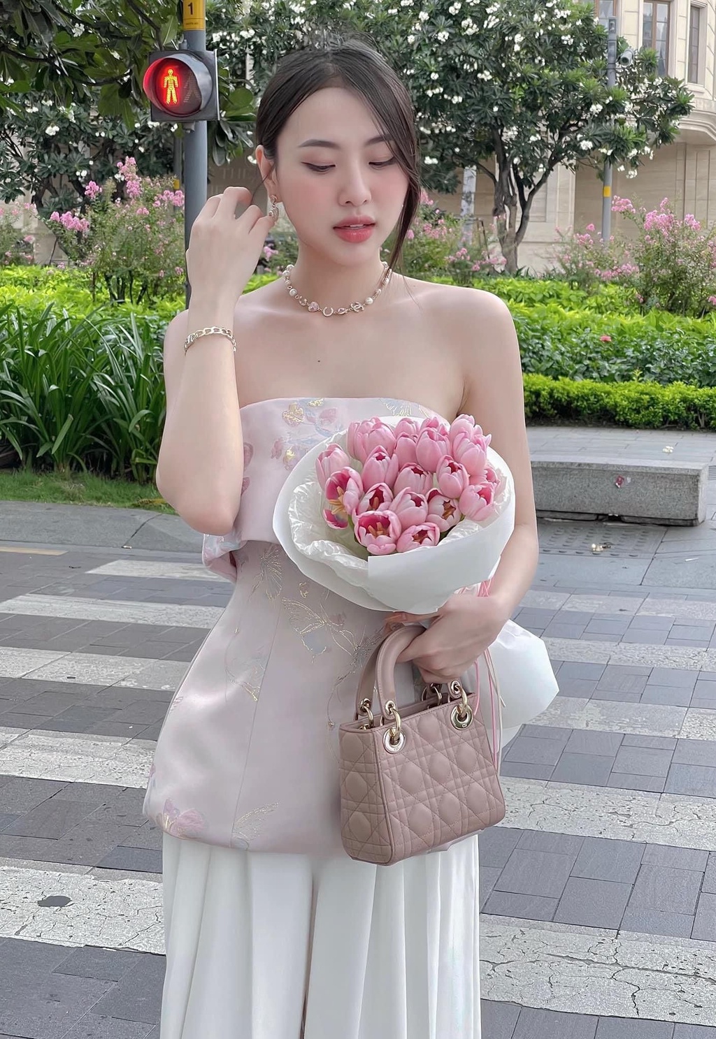 M681 - Flared damask bra, brocade tube top | Shopee Philippines