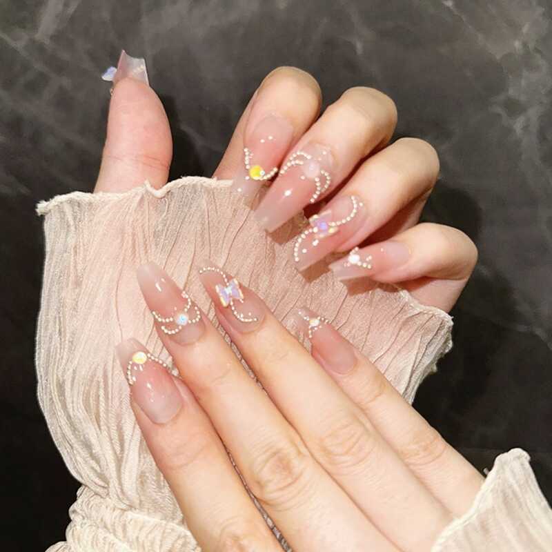 Nail, Handworn Ang Anak Ng Isang Mayaman Na Pamilya, Purong Pagnanais ...