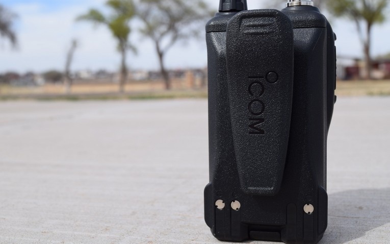 ICOM V80/V80E Radio VHF Marine Radio Transceiver Handheld Walkie Talkie ...