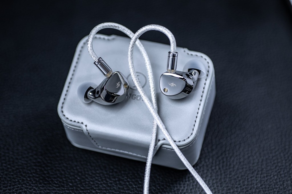 SIMGOT ET142 Advanced Dual-Symmetric Magnetic Planar PZT IEM Earphone ...
