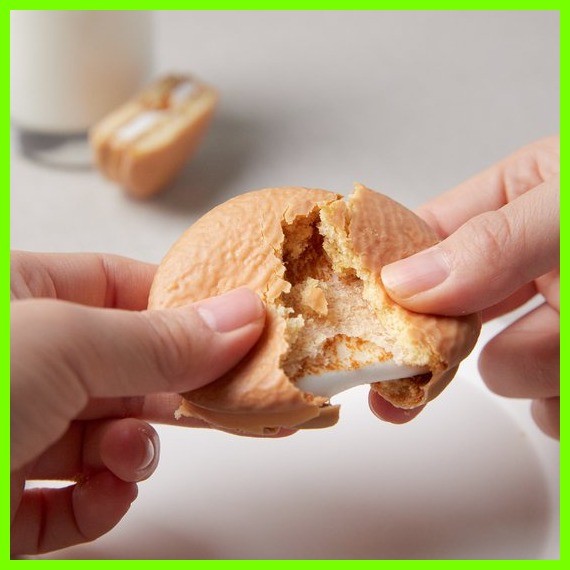 A collection of popular rice cake cookie ] Korea Korean choco pie snack ...