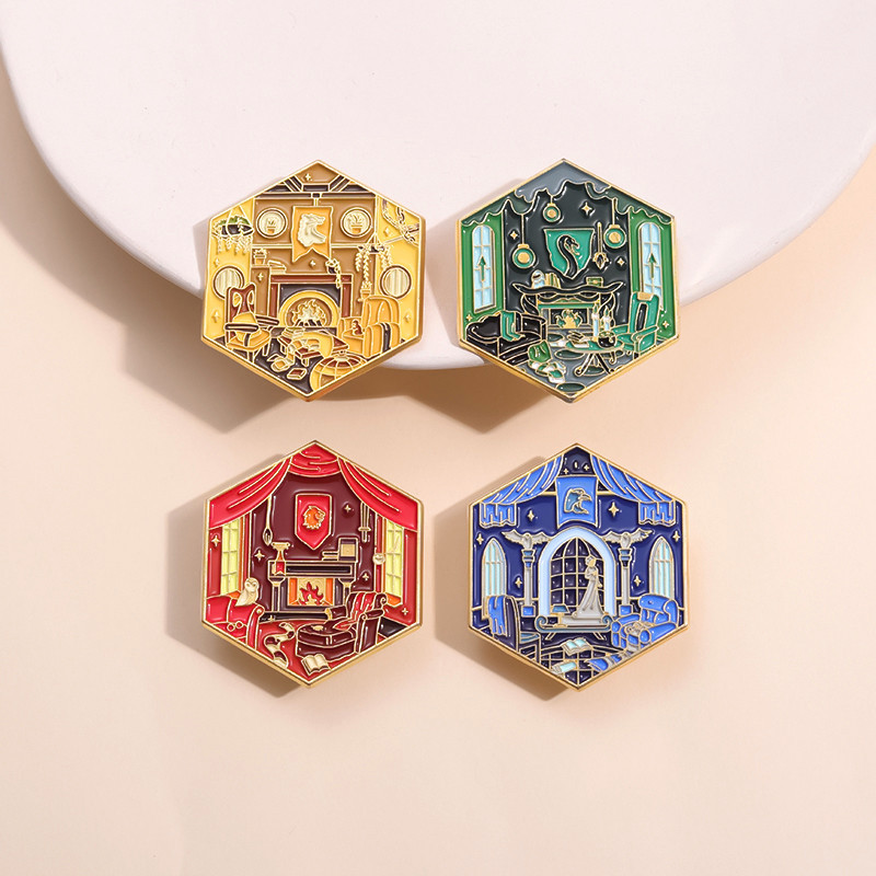 Hogwarts School of Witchcraft and Wizardry Enamel Brooch Four Houses of ...