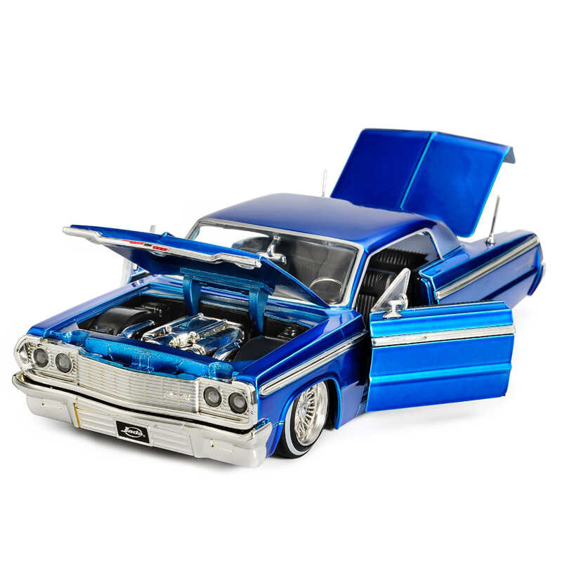 1:24 Lowrider ada Series Hip Hop West Coast Lowrider Retrofitted 1961 ...