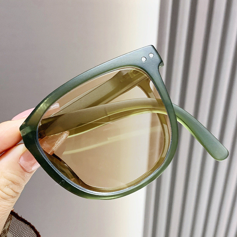 (-0~-400) Photochromic Myopia glasses, foldable color changing glasses ...