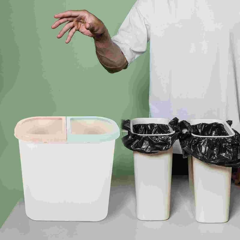 Mga Dalawang Basurahan Plastic Recycle Bin Dalawang Bahagian Basurahan ...