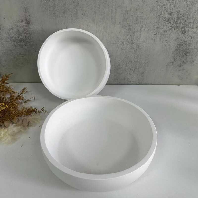 Containers ng ETA at kandila, malalaking mga mold at tray ng mangkok na ...