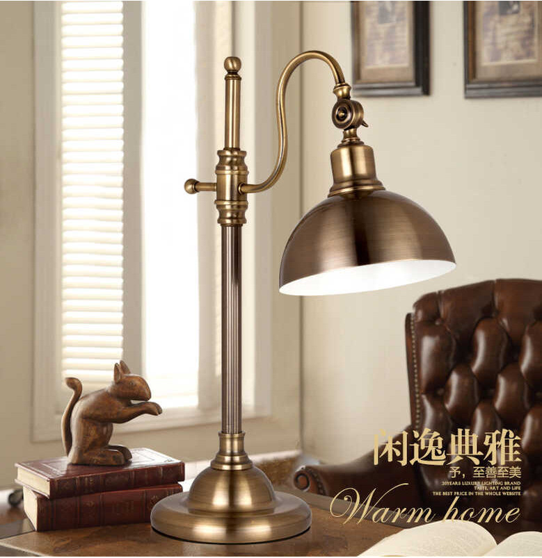 Amerikanong Retro LED Wrought Bakal Plated Talahanayan Magtanong ...