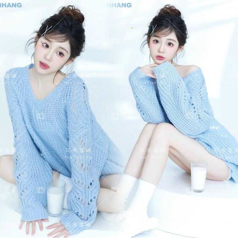 Korean Lazy 2025 Style Blue Sweater Atmosphere Oxygen Girl Portrait ...