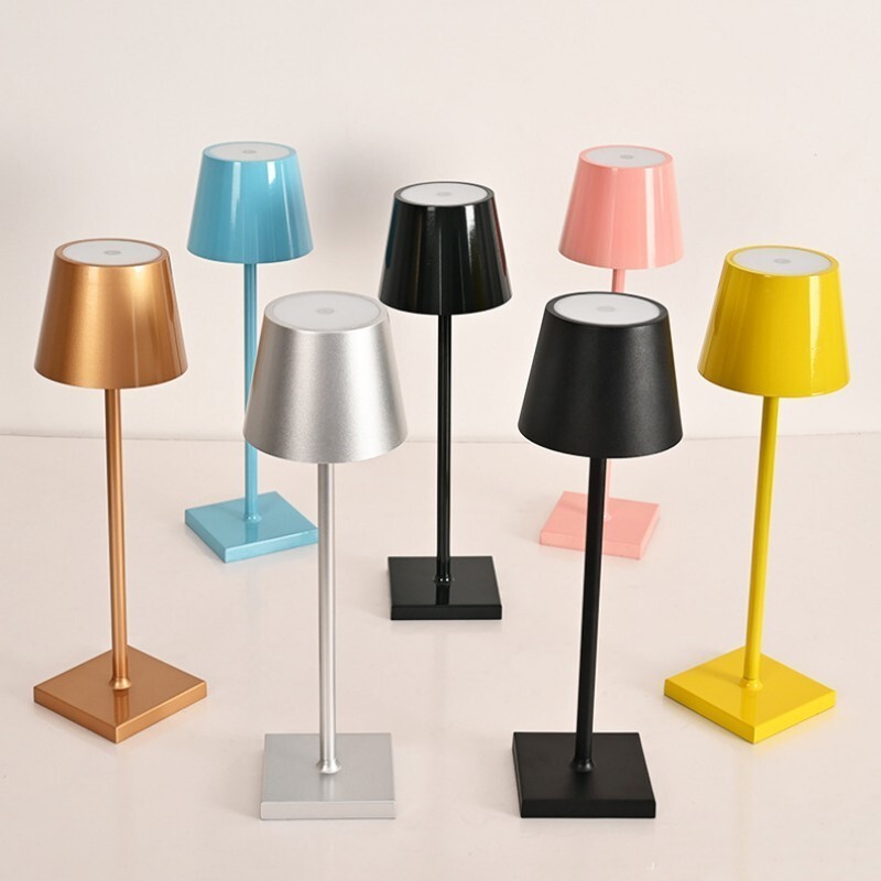 Mga Dekoratibong Nordic Metal Lamp Walang Cordless Table Lamps Gamit ...