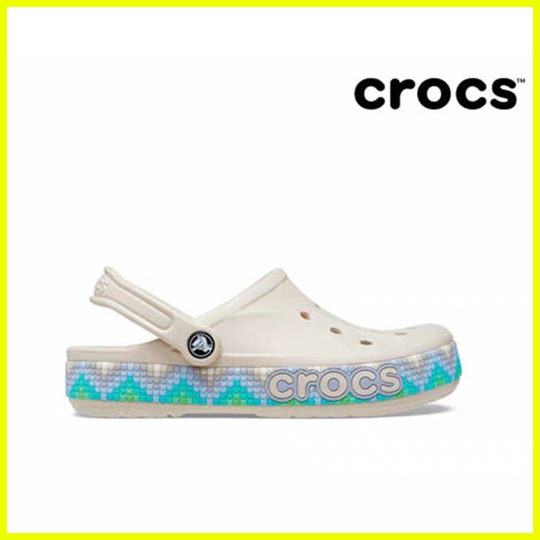 ☎ ♆ New Crocs Women Iconic Comfort Clog Sandals Bayaband Bandana Print ...