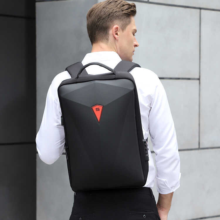 84 New 17.3-Inch Laptop Bag With Hard Shell Design, Men's Backpack ...