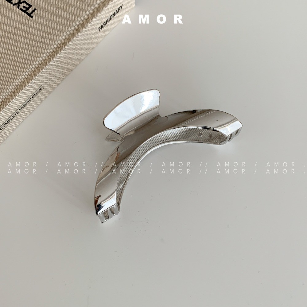 Korean minimalist arched and cool style metal grab shark clip with a ...