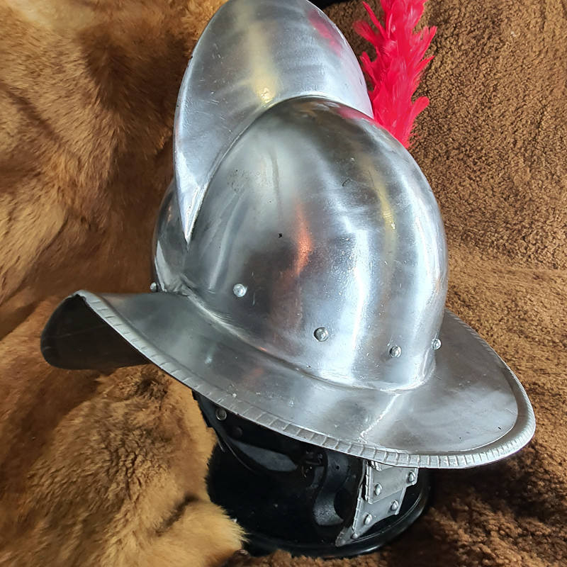 Real-time Inventory = European Medieval Armor Deck Duck Helmet Gunner ...